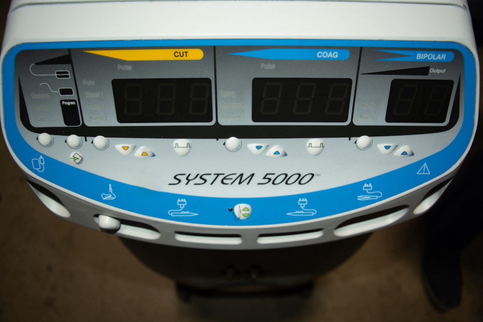 Valleylab Force FX VS Conmed System 5000 Electrosurgical System